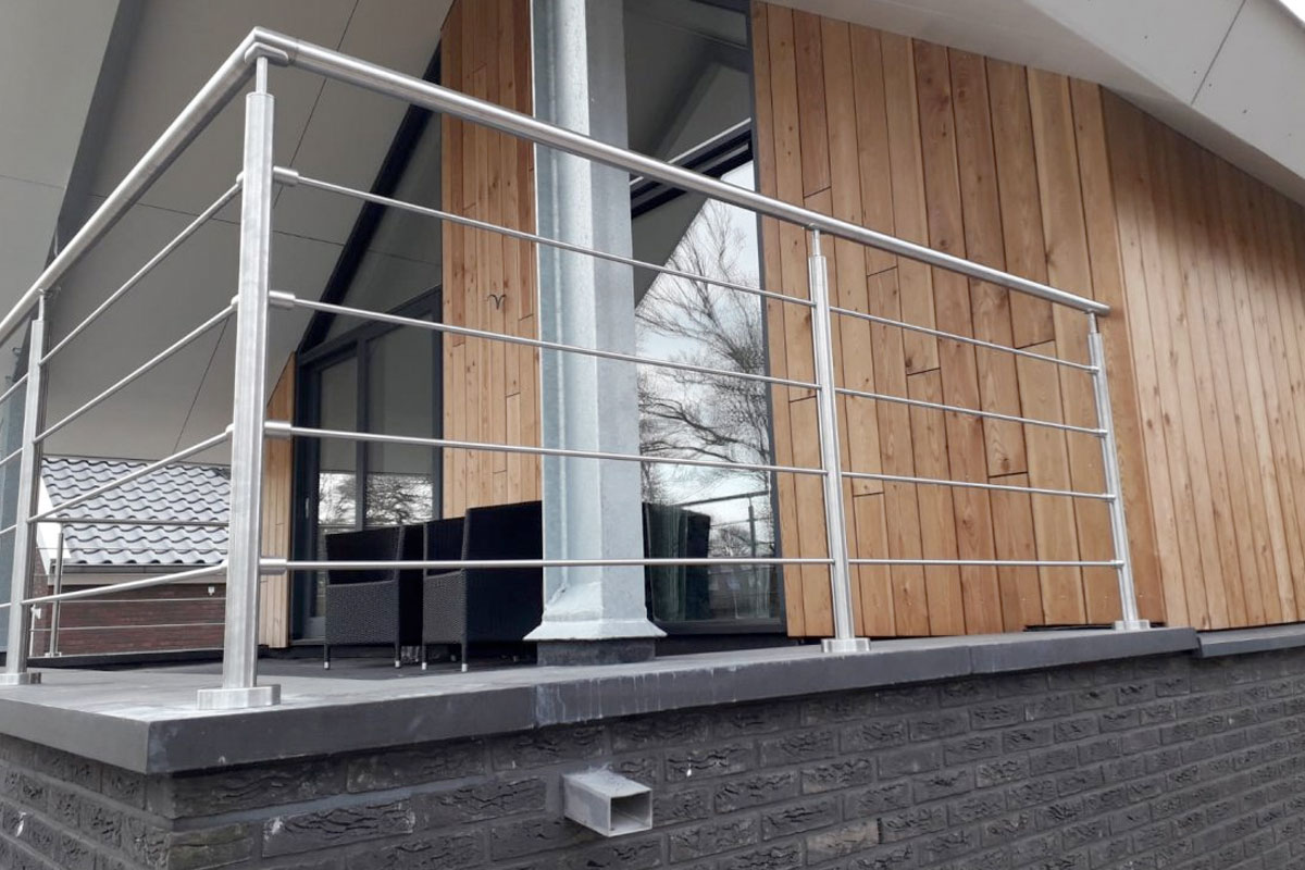 Voordelen RVS balustrade - Balkonhekwerk