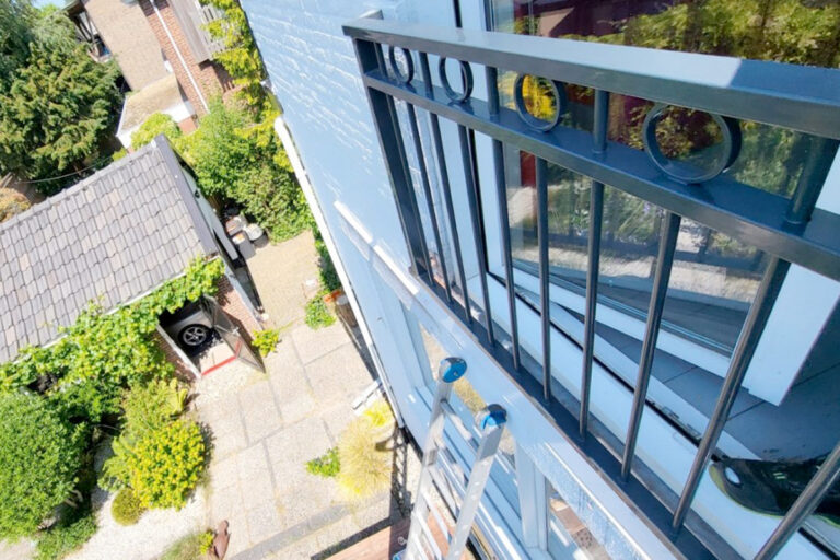Een Frans balkonhek in Drenthe: elegant, veilig en op maat gemaakt